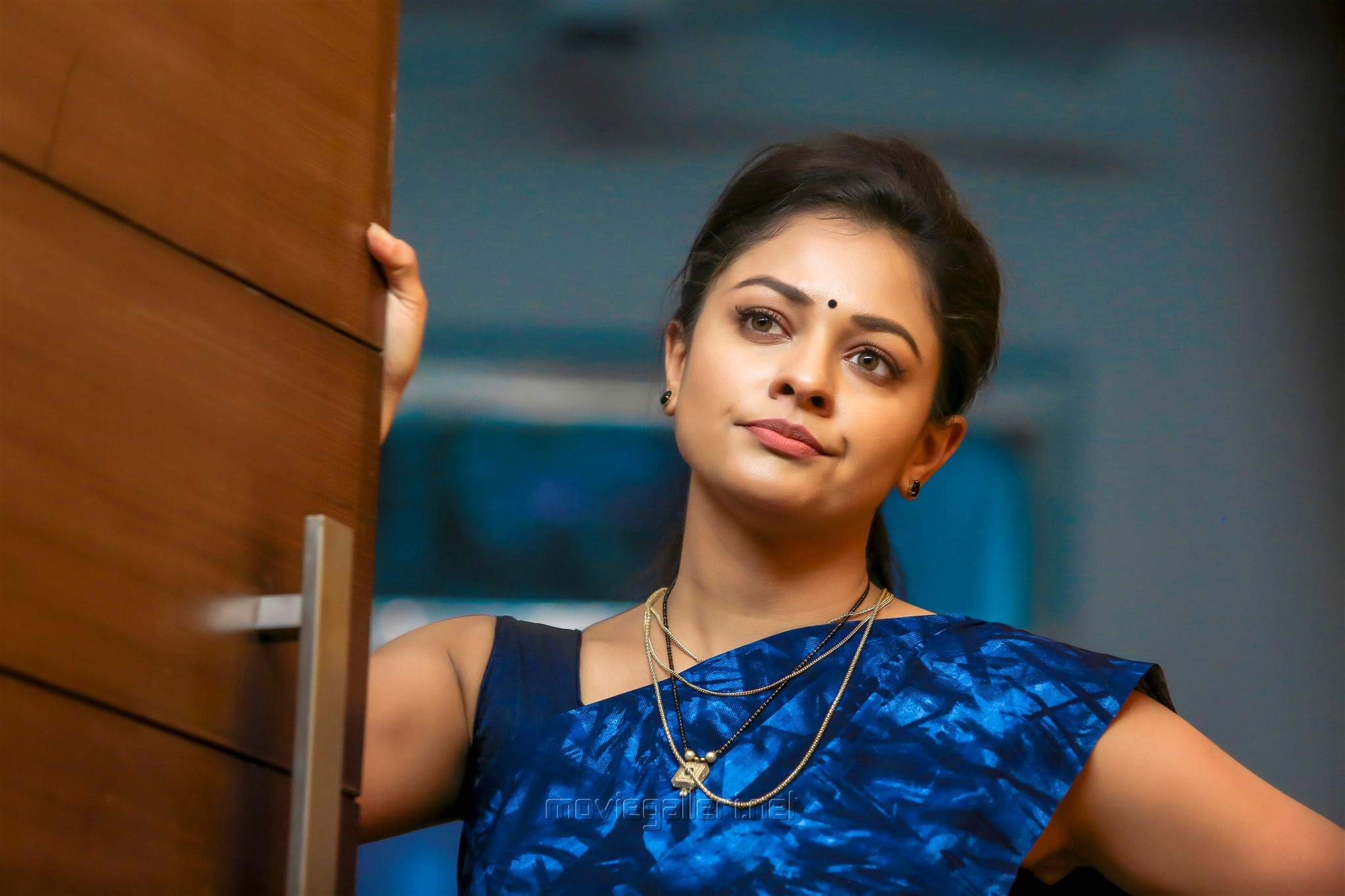 Pooja Kumar Pics - Serunen